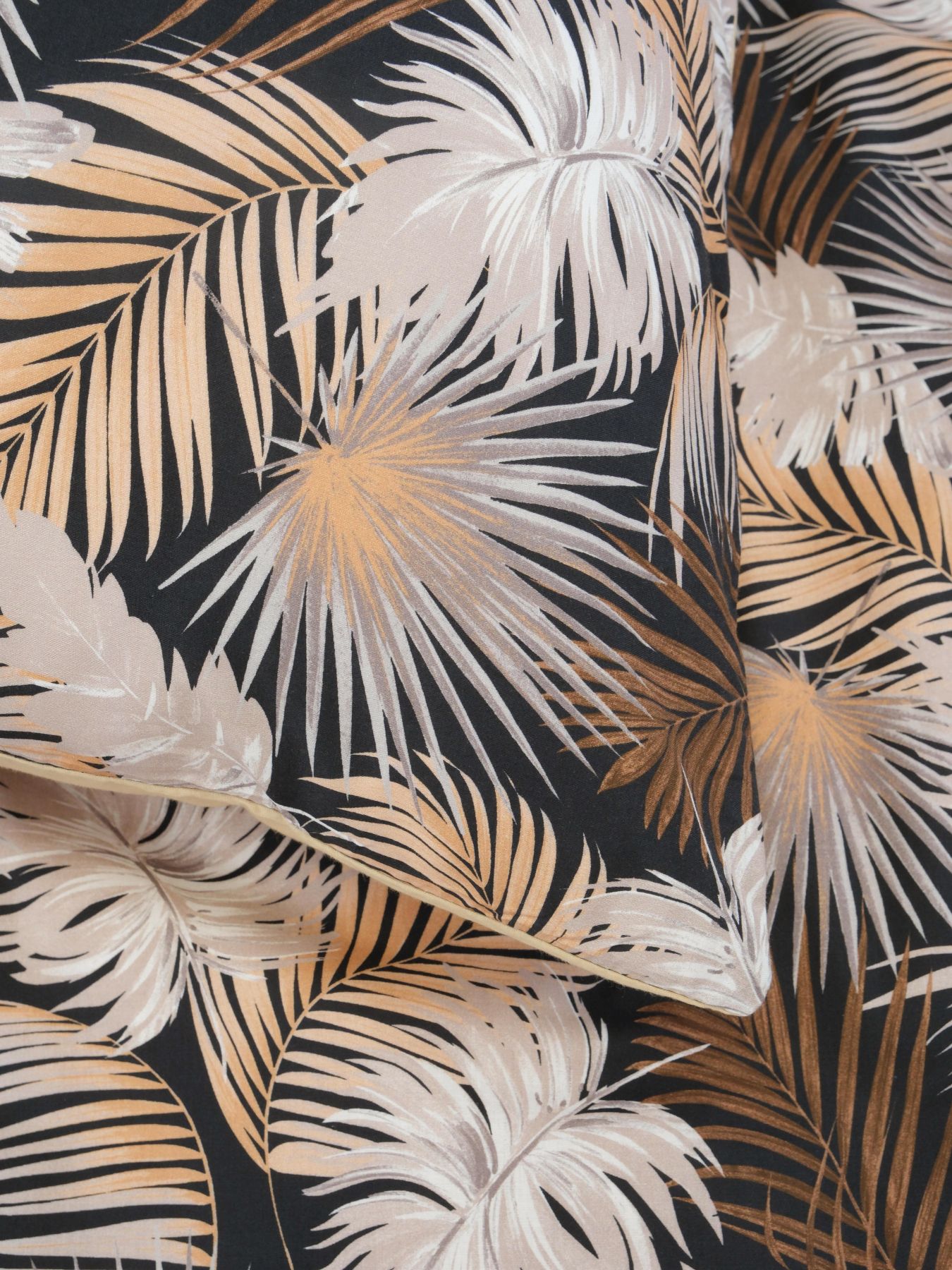 Bavlněný povlak na polštář Renforcé 50 × 70 cm – Taisa černá/zlatá ...